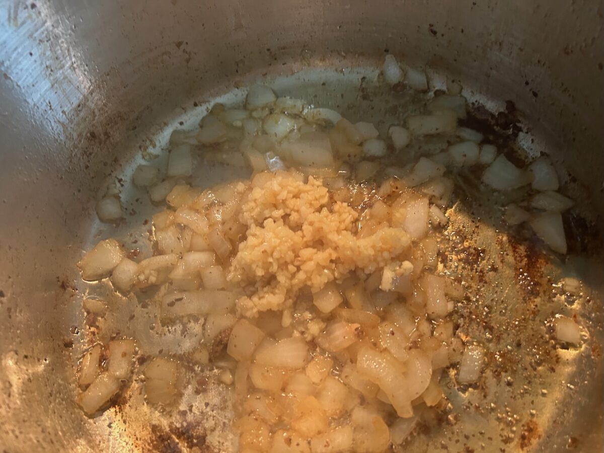 Traditional Sunday Gravy (Italian-American Meat Sauce) - Janice ...